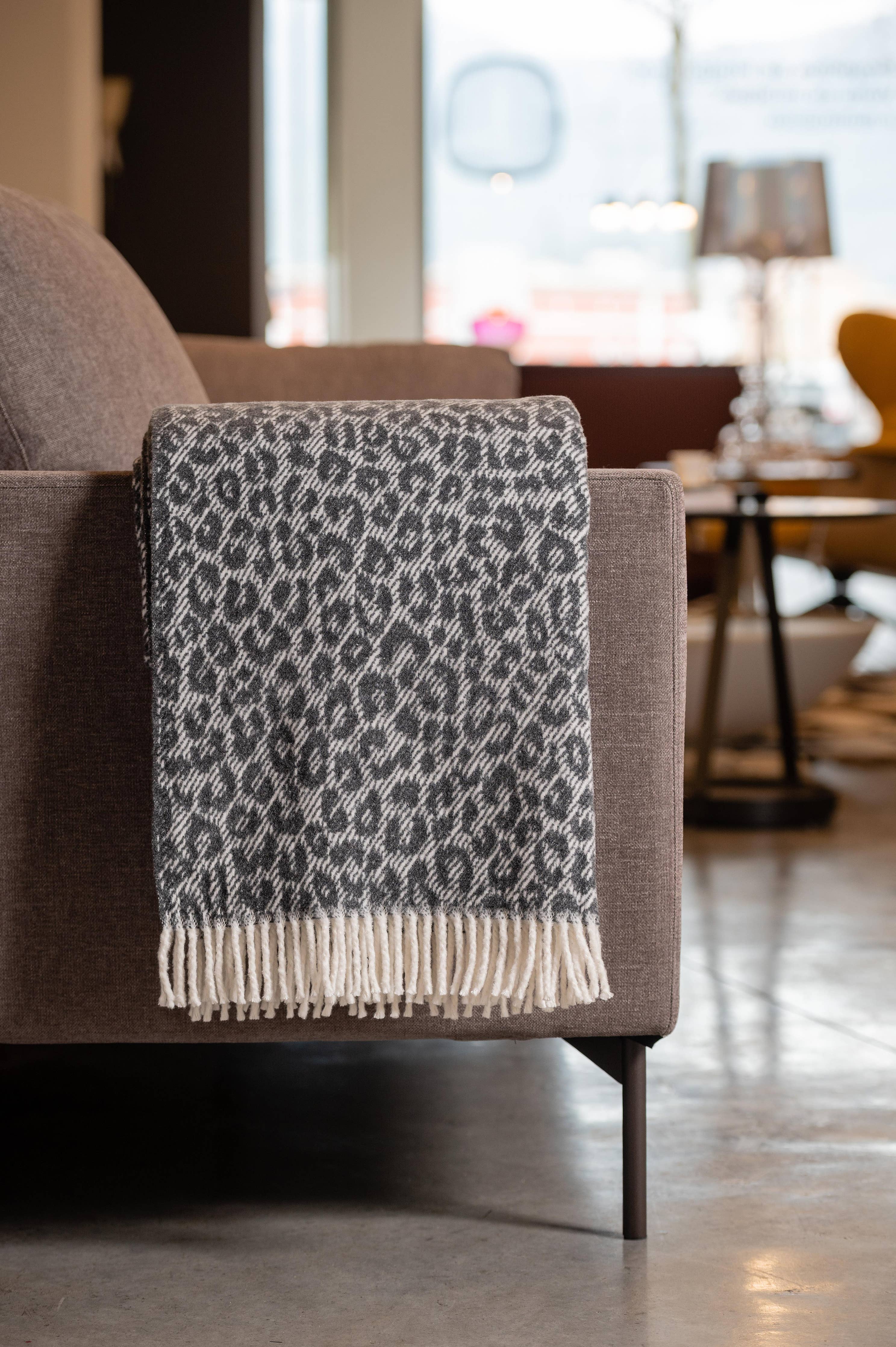 360 - Leopard Throw